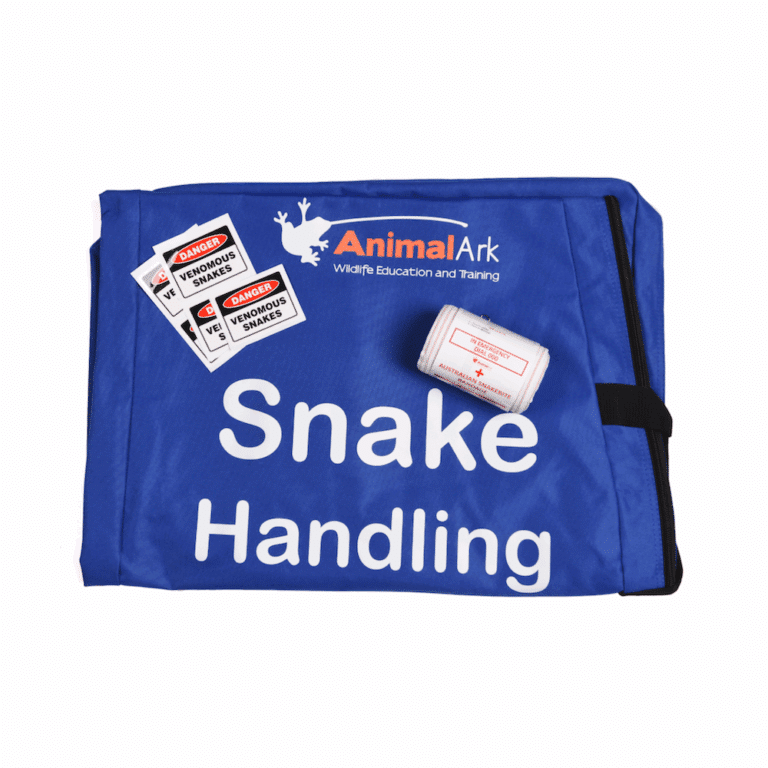 Animal Ark Kit Bag - inc bandage & 3 x stickers - Animal Ark